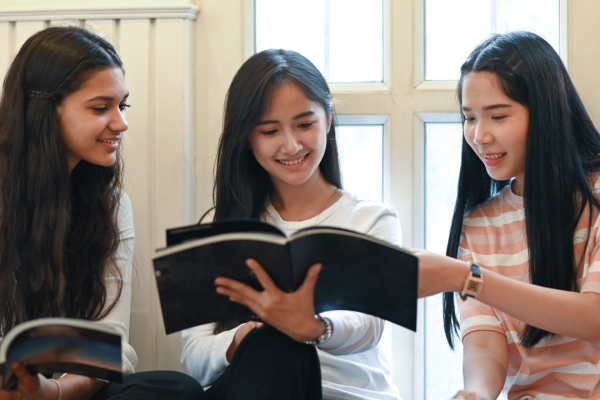 Close Reading Strategies for Better Comprehension - The Teach Simple Blog