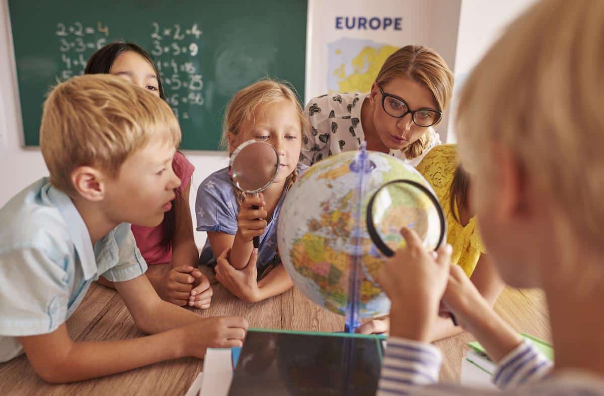 23+ Ideas for the Perfect Classroom Scavenger Hunt - The Teach Simple Blog