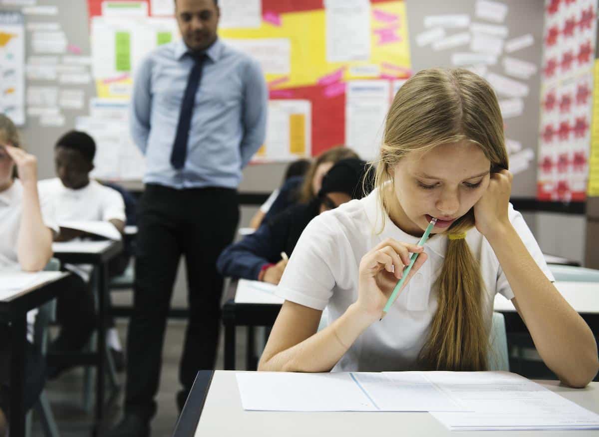 How To Teach Independent Learning In The Classroom - The Teach Simple Blog